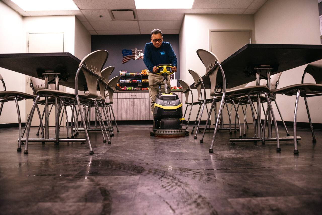 Industries that Thrive from Commercial Cleaning Services - Let It Shine